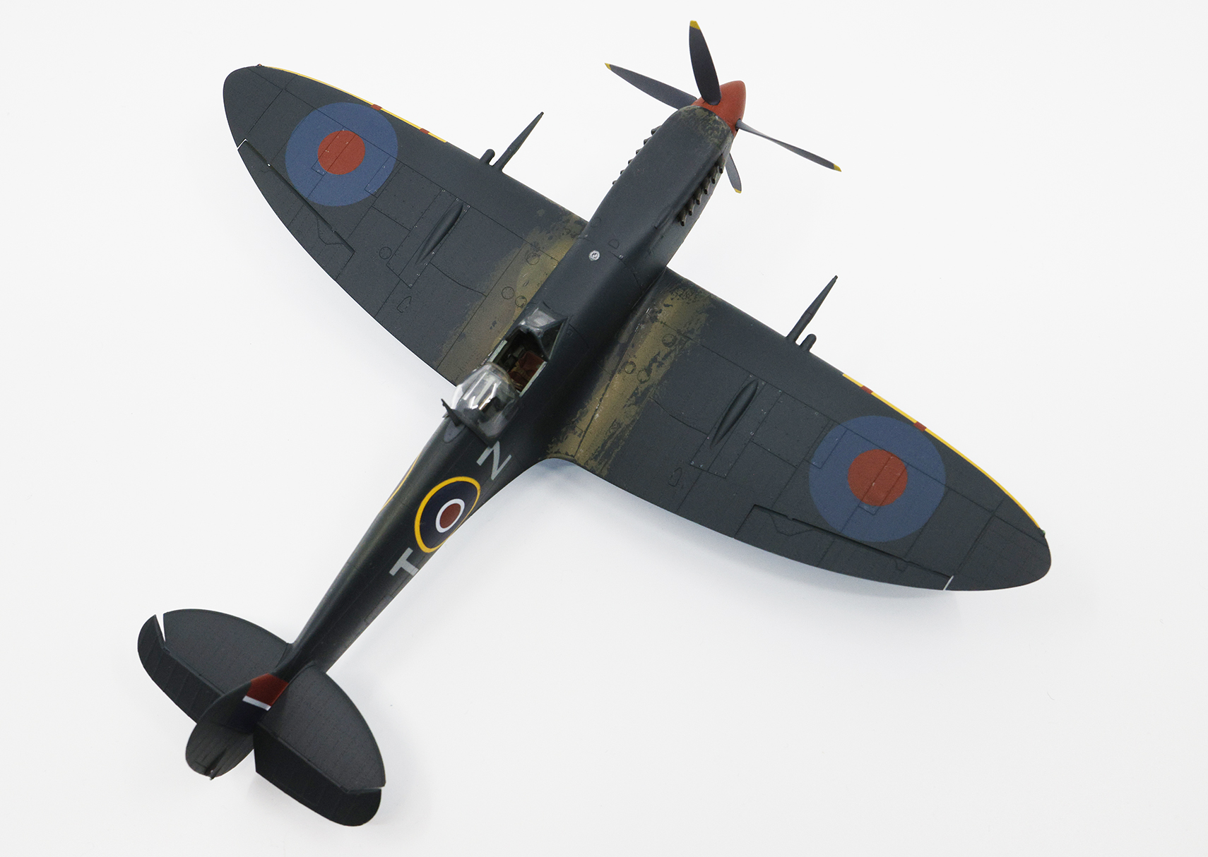 Malta Spitfire IXc Color Scheme - Aircraft WWII - Britmodeller.com